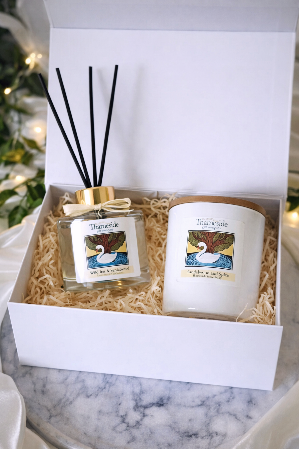 Duo: Signature Candle and Reed Diffuser – The Thameside Gift Company